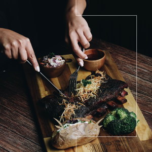 300F Smokehouse Restaurant