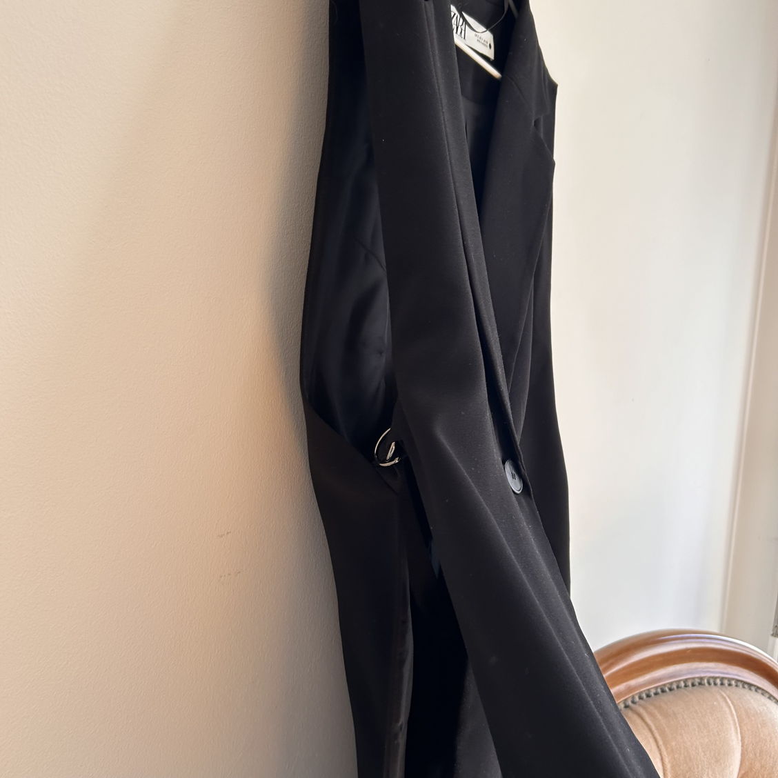 Black zara vest - CHF 15.00 | Buy on marko