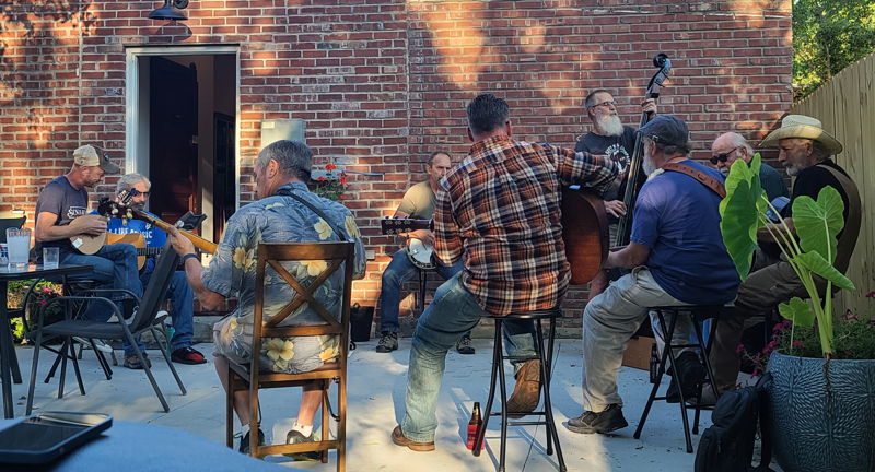 Fourth Fridays Jam Fest at Southern P... | Oct 25 | COMO Mag