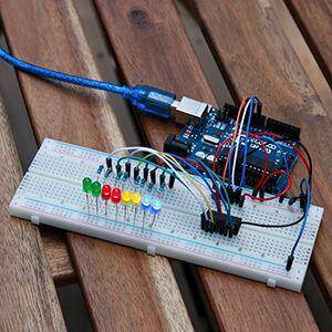 74HC595 Shift Register and LEDs
