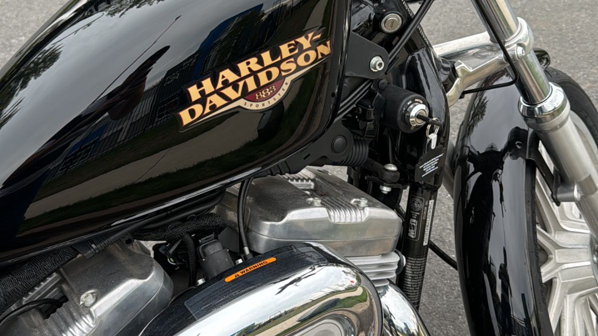 HARLEY-DAVIDSON XL 883N SPORTSTER IRON for rent near Chantilly, VA