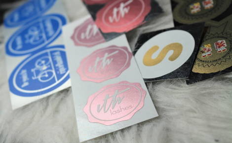 Aluminium stickers: de voordelen en toepassingen in een overzicht