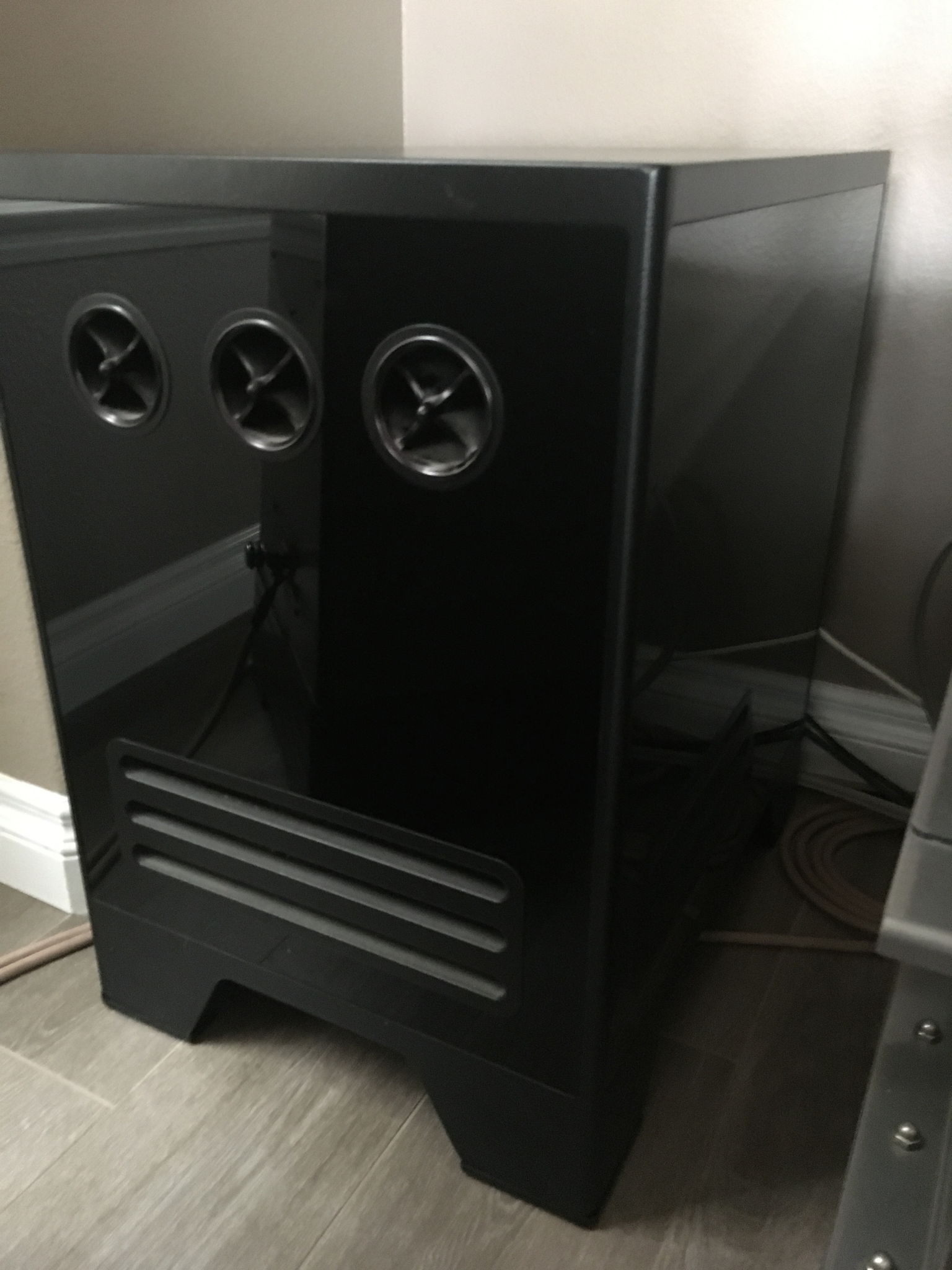 Talon Loudspeakers Roc 2002 Subwoofer For Sale | Audiogon