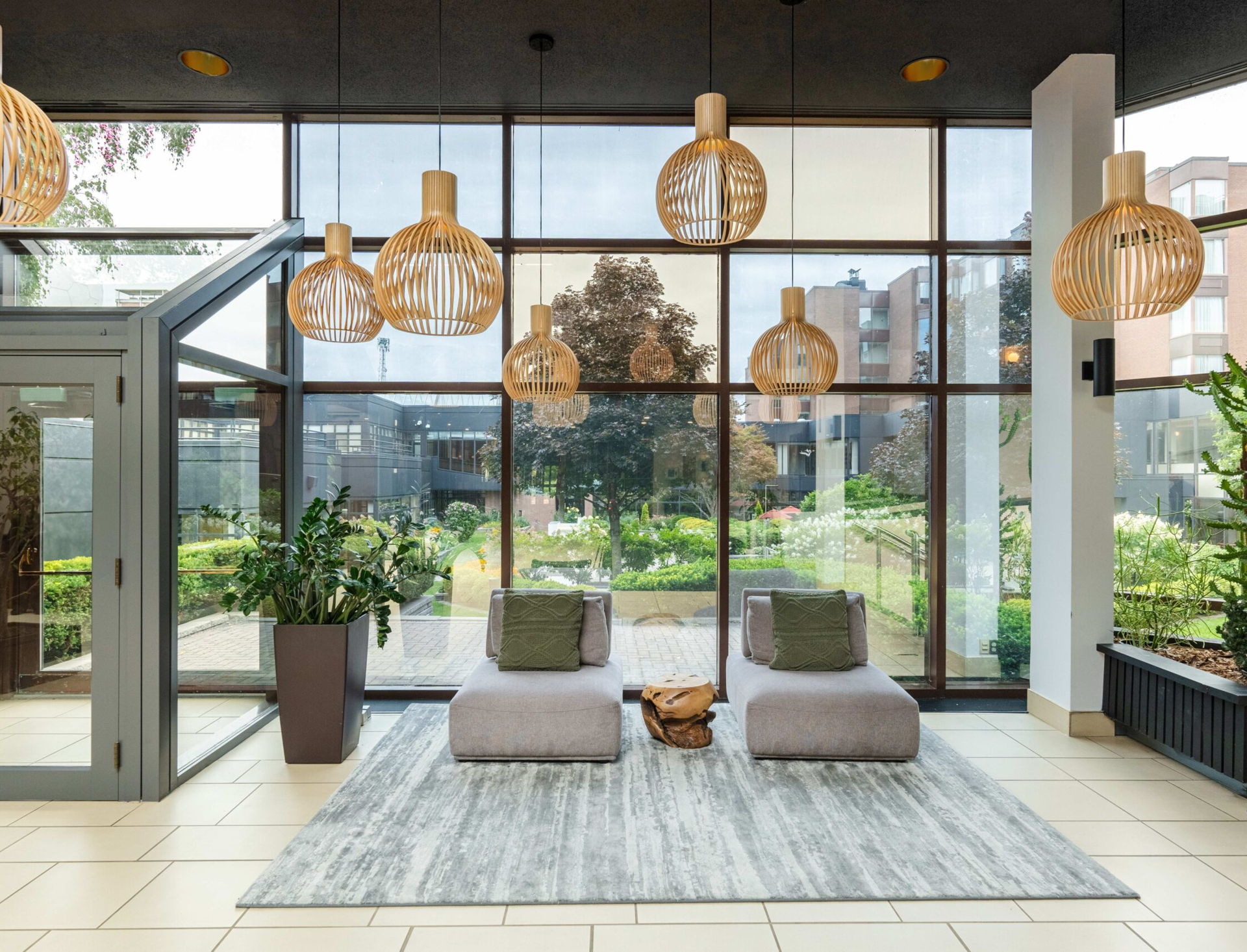 DEV Hotel & Conference Centre