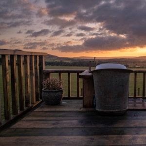 Guest Hub - Huts in the Hills