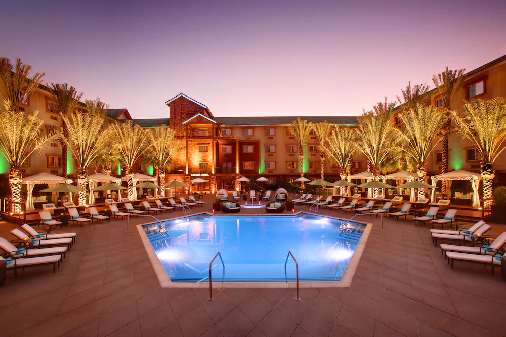 Sway Pool at Silverton Las Vegas | Photos, Reviews and Information