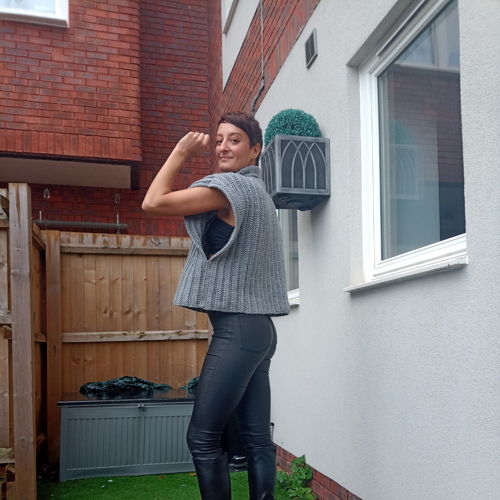 Easy Crochet pattern: Boxy sweater vest