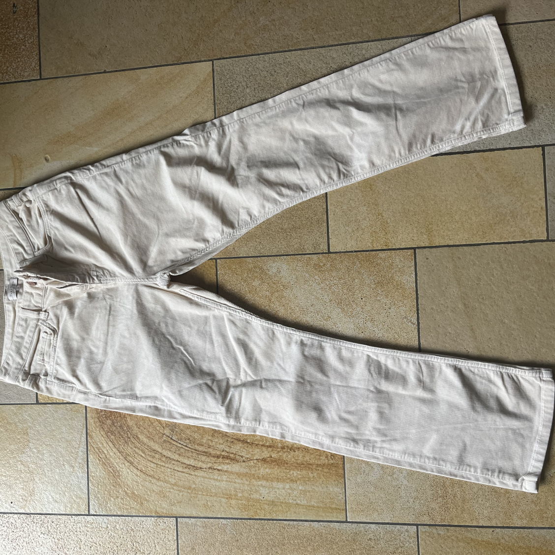 Weisse Cordhose - CHF 28.00 | Buy on marko