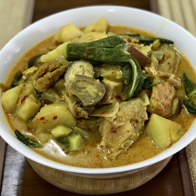 Malaysian Curry Chicken - Nyonya Cooking