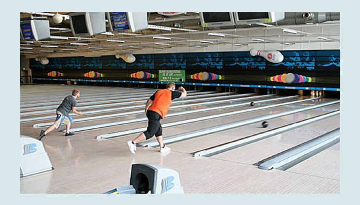 Lass die Bälle rollen - Bowl-Play Berlin