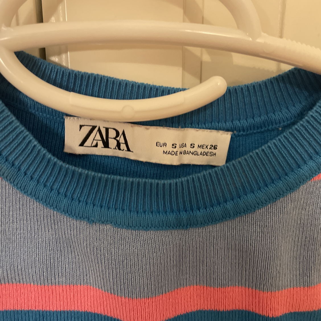 cute croptop from zara - 10,00 CHF | Kaufen bei marko