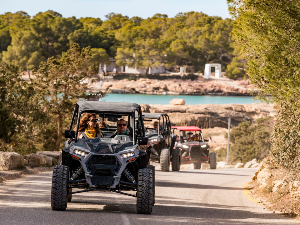 Louez un buggy depuis San Antonio sur l'île d'Ibiza | Clubtickets