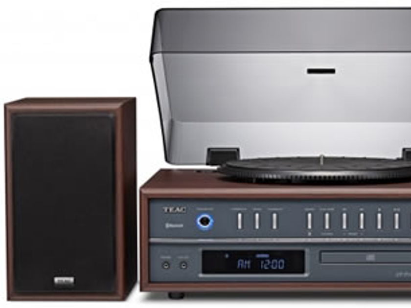 Teac LP-P1000 TURNTABLE AUDIO SYSTEM WITH CD & BLUETOOTH! | Solid state ...