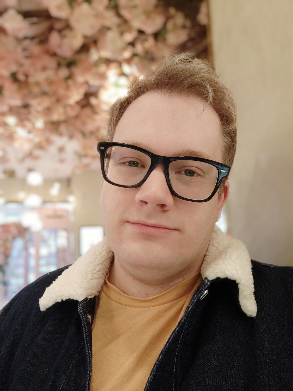 Aaron Brown - British Comedy Guide