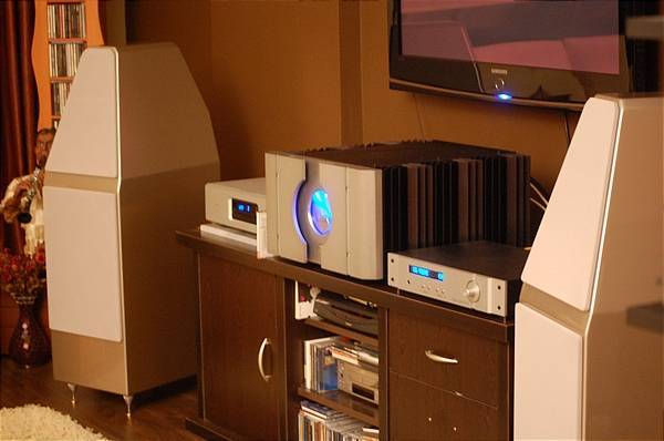 name of the guy is WILSON PASS | Virtual Listening Room