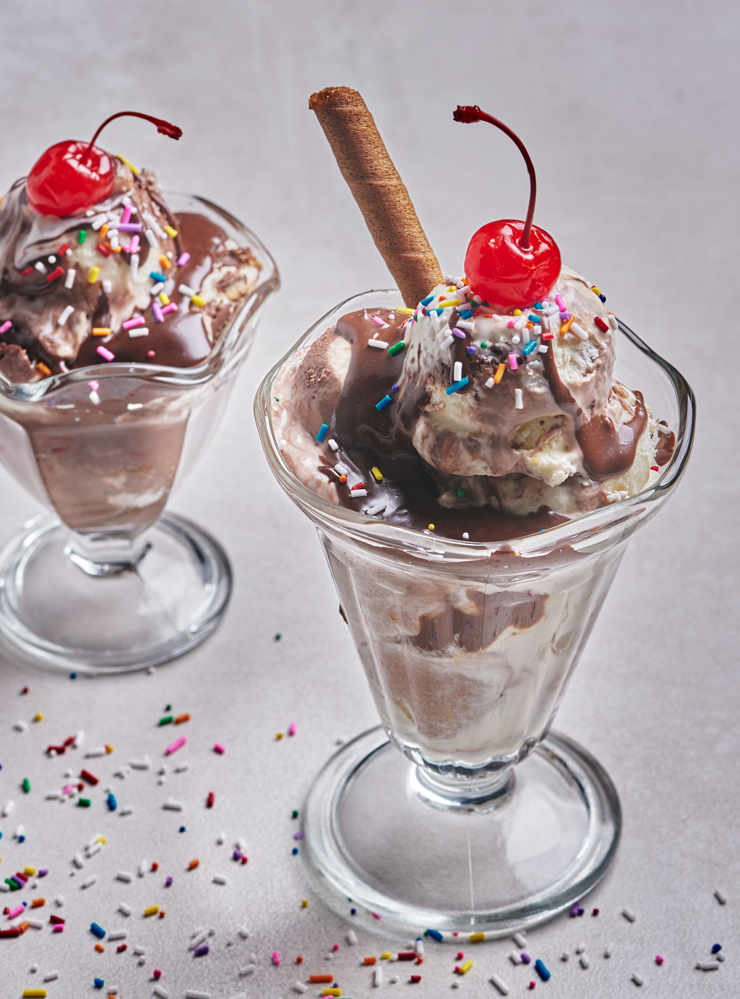 Sundae à la crème glacée (sans sorbetière), garniture au beurre d ...