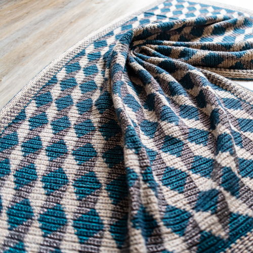 Infinity Cubes Throw