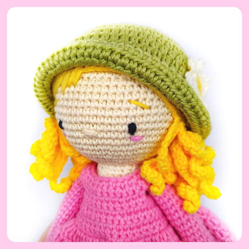 Easy Danae, the little doll