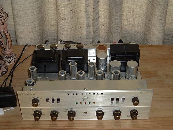 Smooth sounding Fisher | Virtual Listening Room