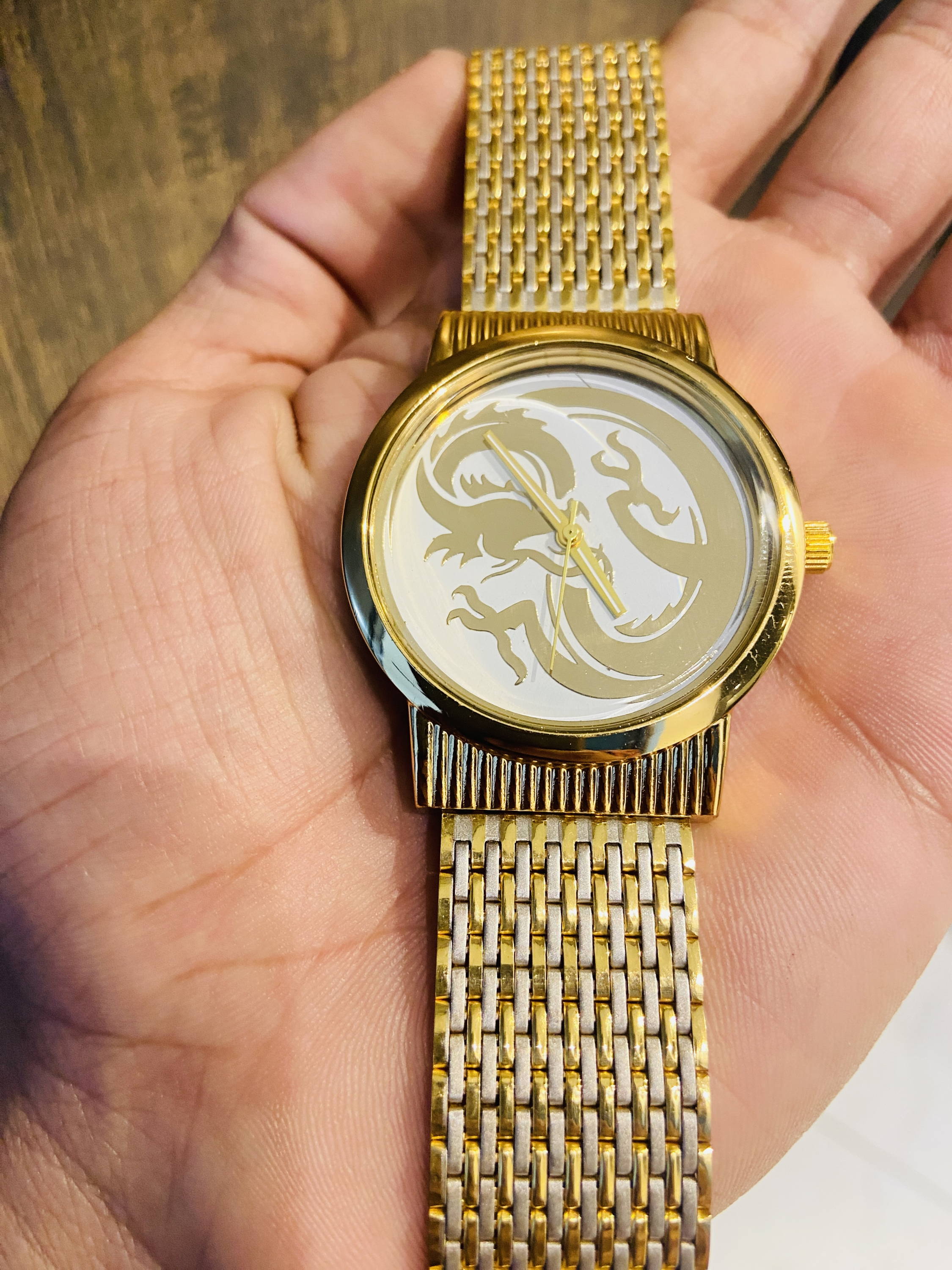 Dragon Sleek Watch
