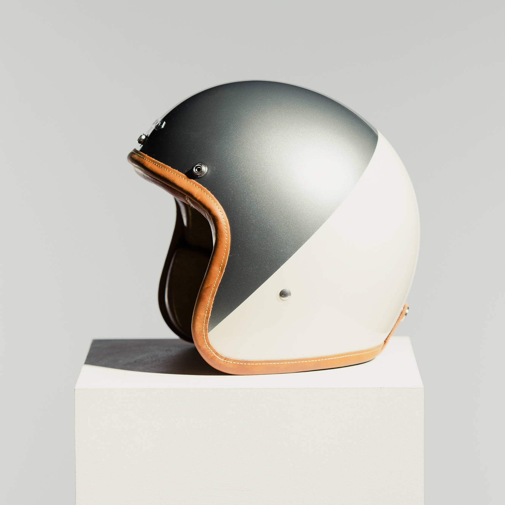 Issue 83 - The Art of Protection – HEDON