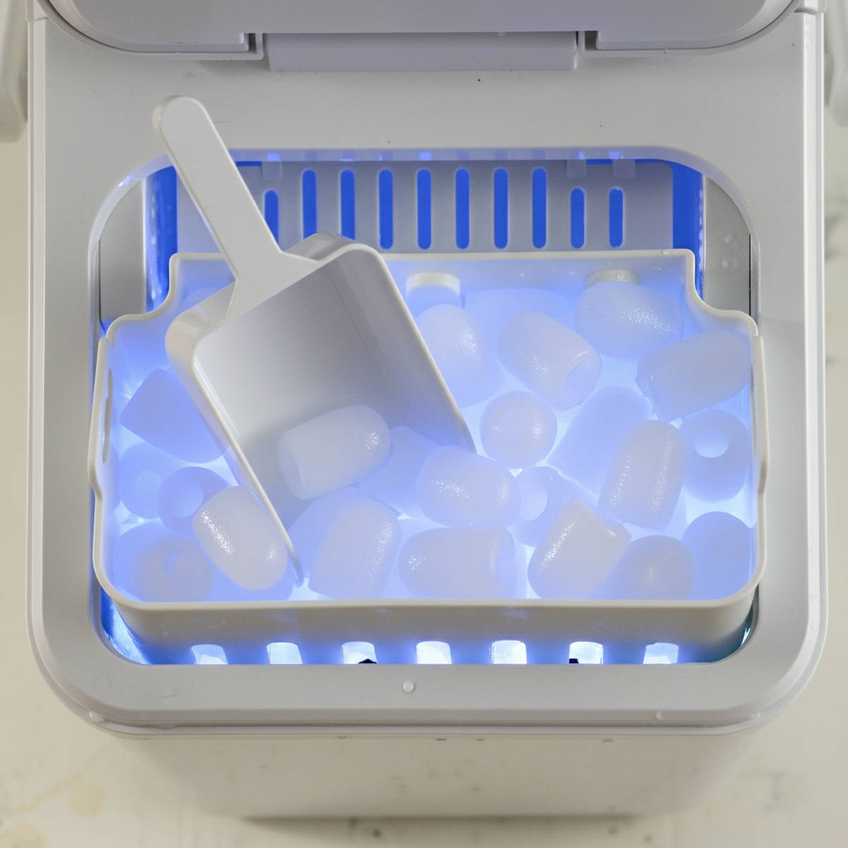 single ice cube maker