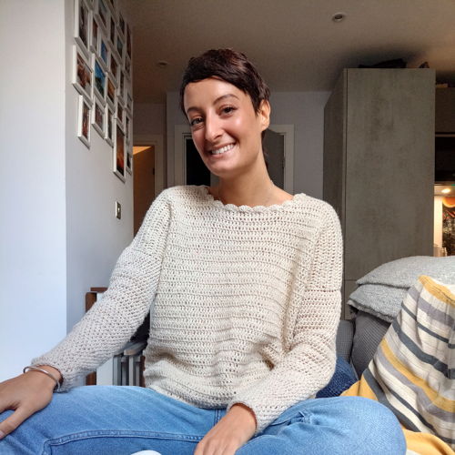 Easy Crochet pattern: Oversized, slouchy sweater crochet pattern