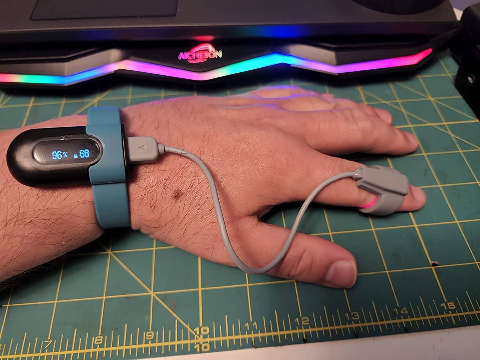 Vibeat OxyU Wrist O2 Monitor for Continuous Tracking