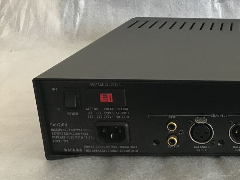 Linn 2250 Amplifier Black - Mint Conditions For Sale | Audiogon