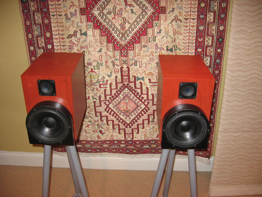 SEQUERRA MET 7.7 MK VI STAND MOUNT MONITORS For Sale | Audiogon