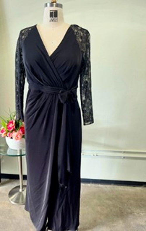 Plus Size Sample-BCI18188LQ - $121.60 | Tadashi Shoji Timeless