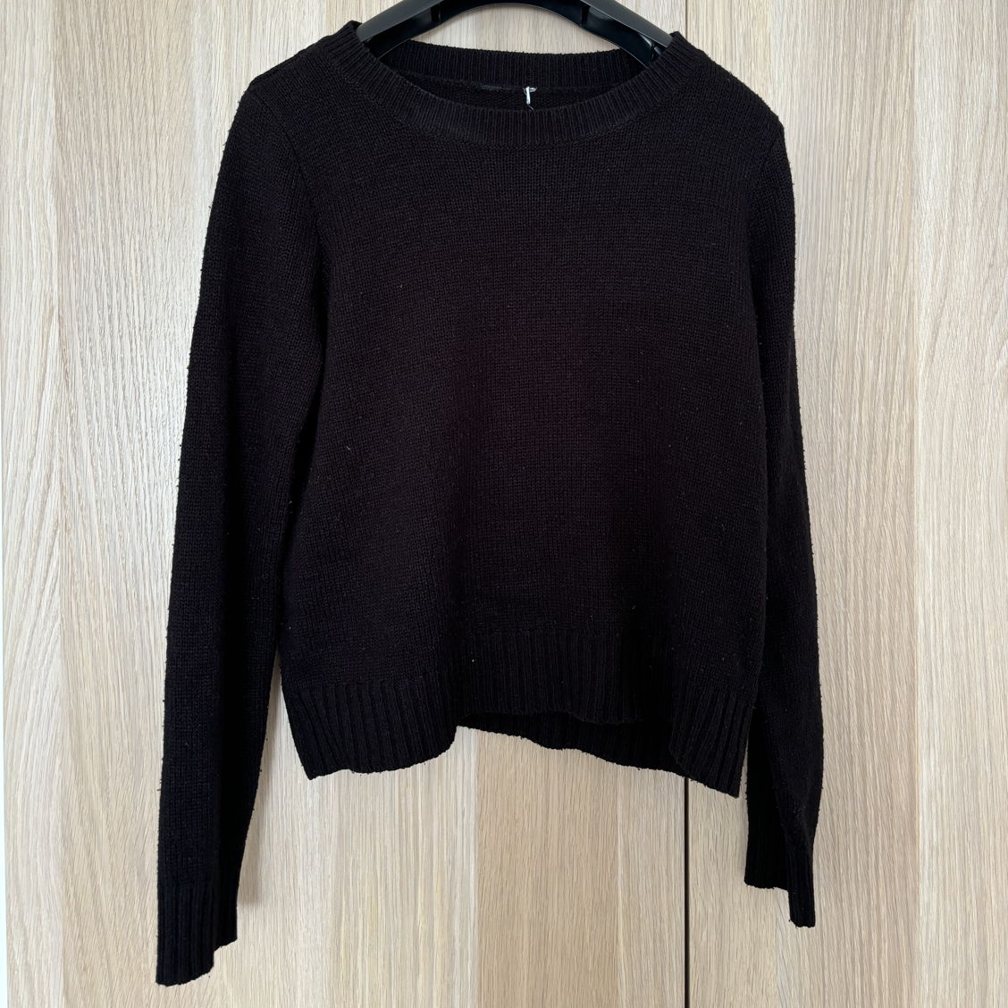 Schwarzer Pullover - 10,00 CHF | Kaufen bei marko