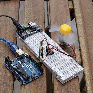 74HC595 Shift Register and LEDs