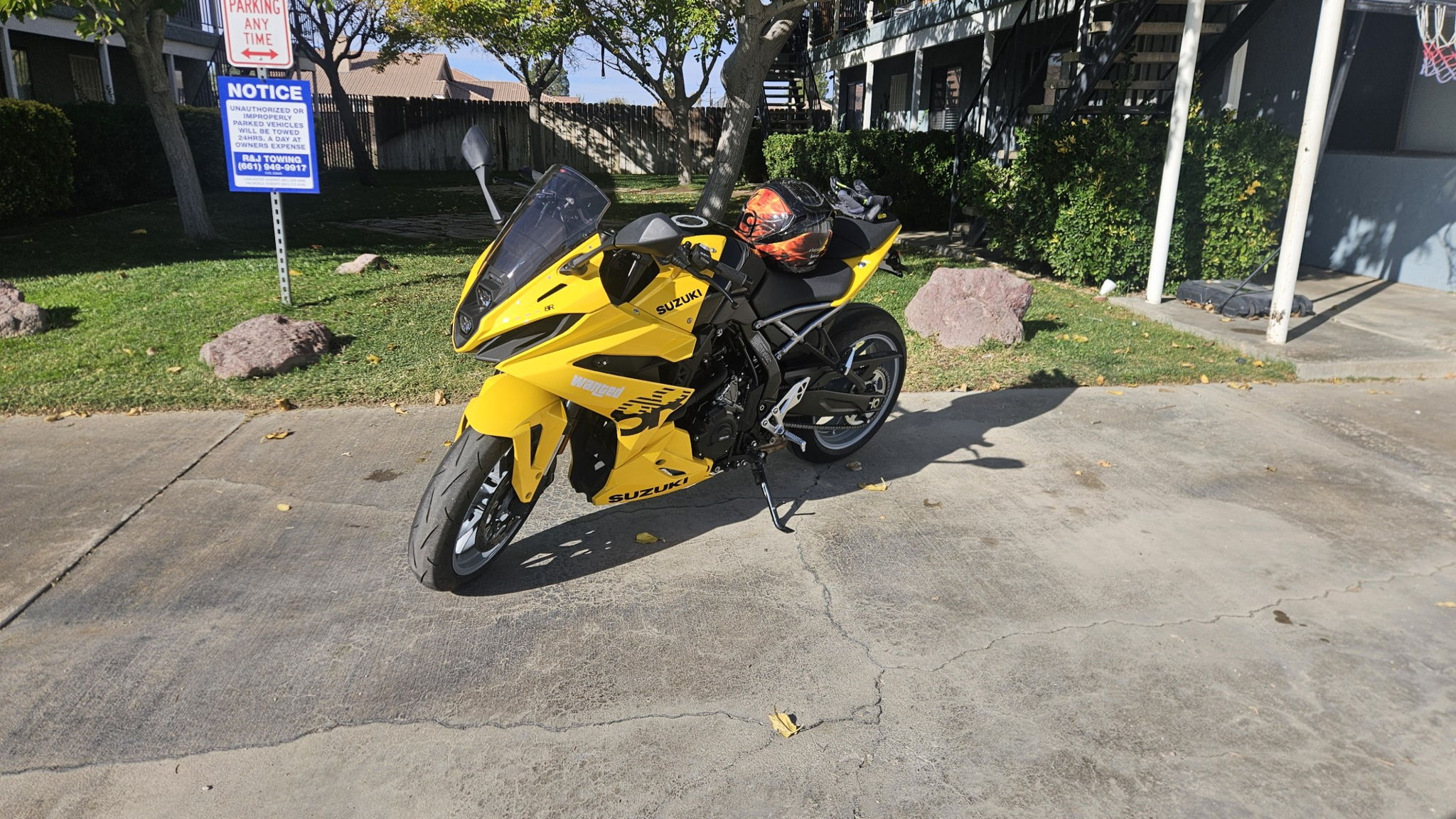 SUZUKI GSX-8R for rent near Lancaster, CA - Riders Share