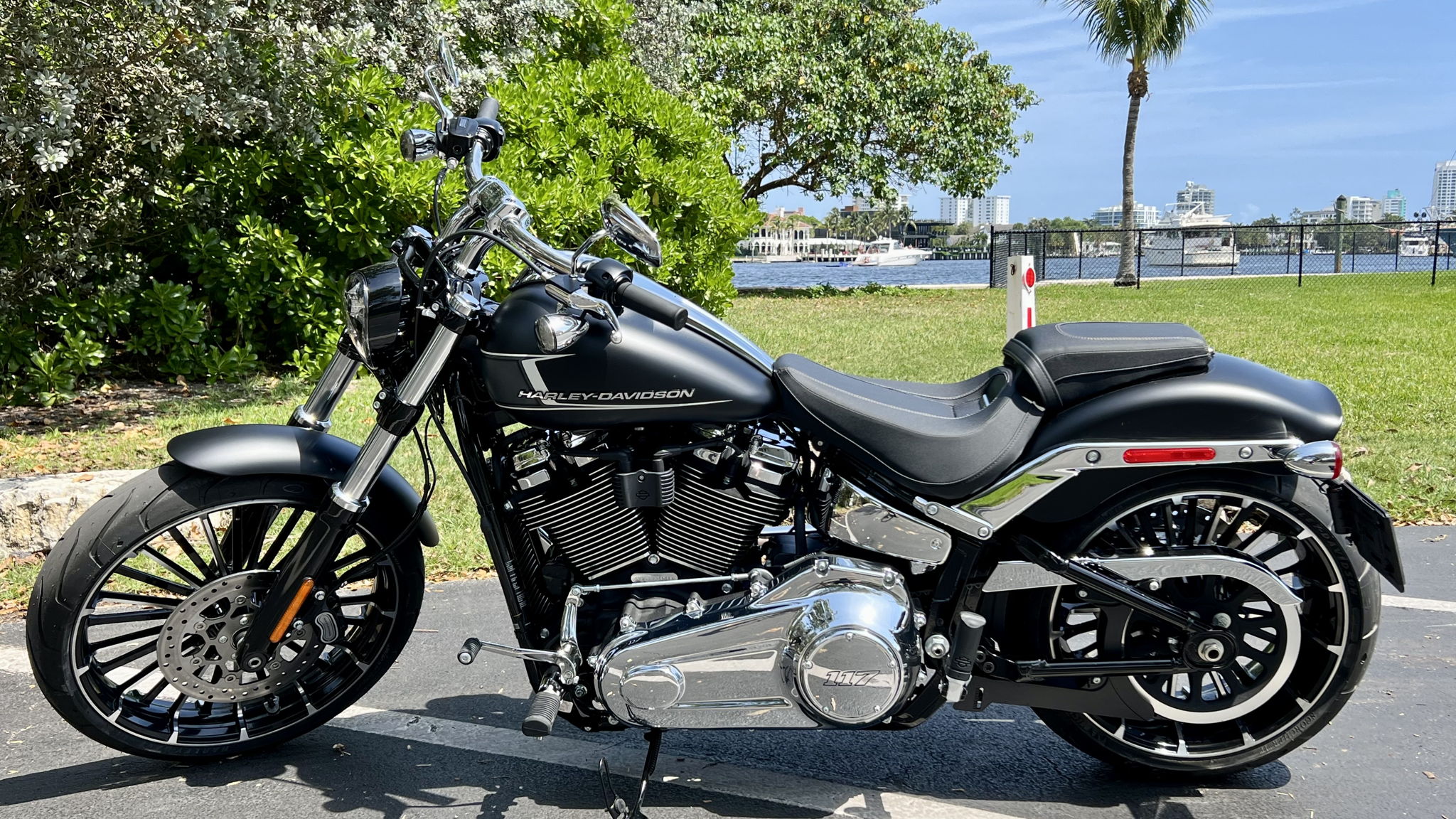 HARLEY-DAVIDSON BREAKOUT 117 for rent near Fort Lauderdale, FL