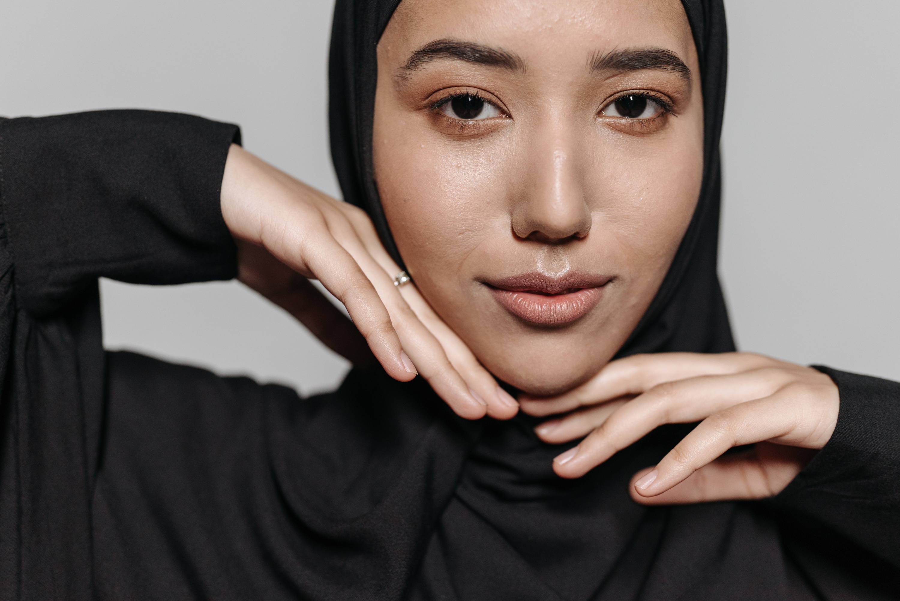 Beauty Buzz Magazine Brow Tips – Brow Charm