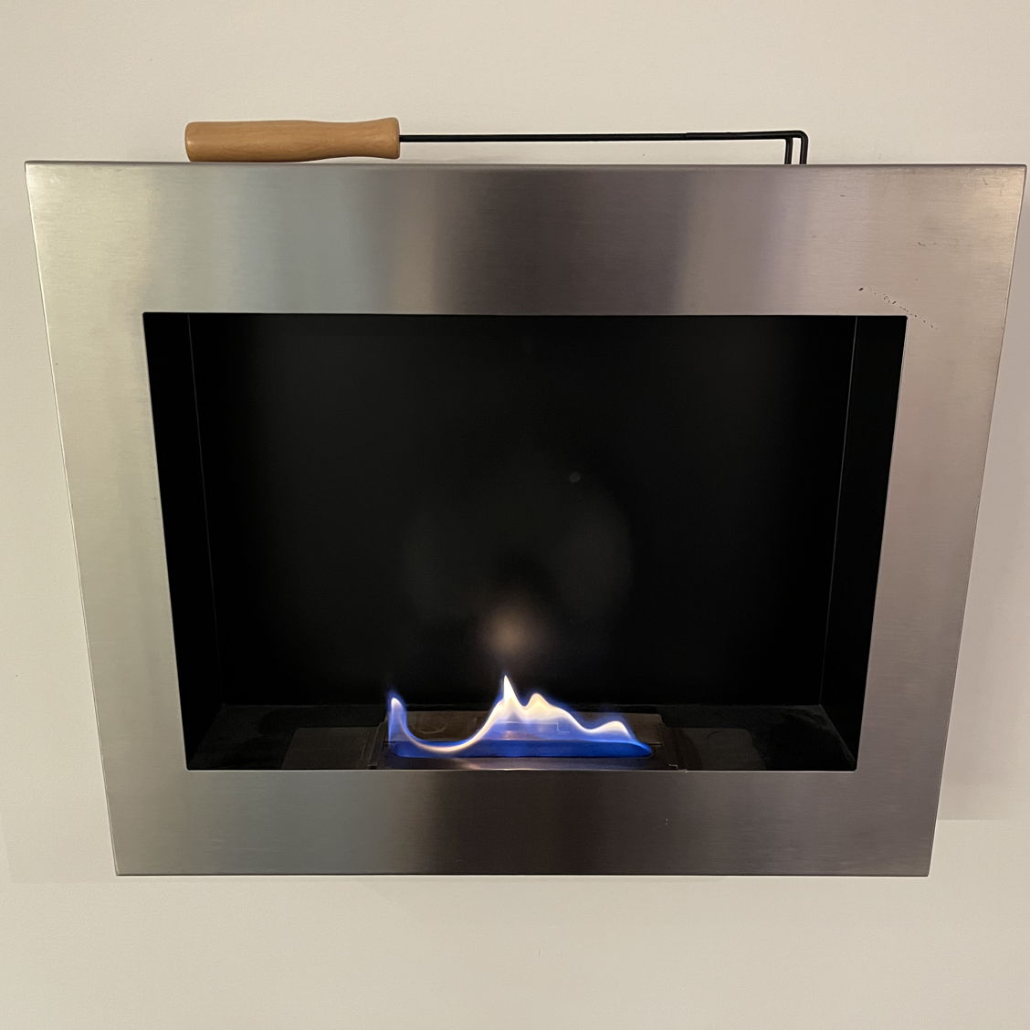 Modern Wall Mounted Bioethanol Fireplace - 120,00 CHF | Kaufen bei marko