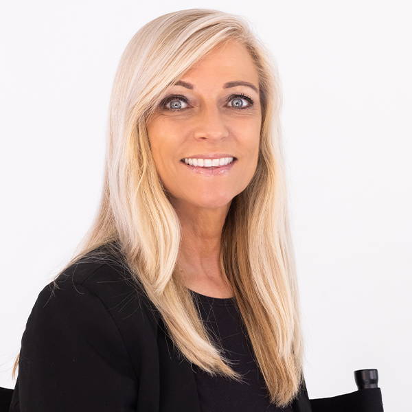 Meet the Team – Wigs.com